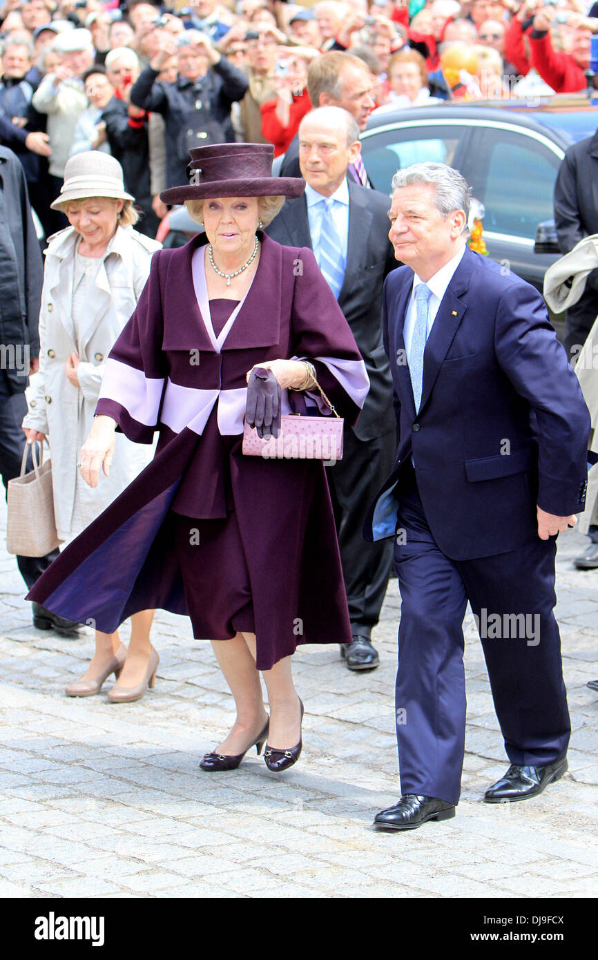 Queen Beatrix of The Netherlands and President Gauck of Germany open ...