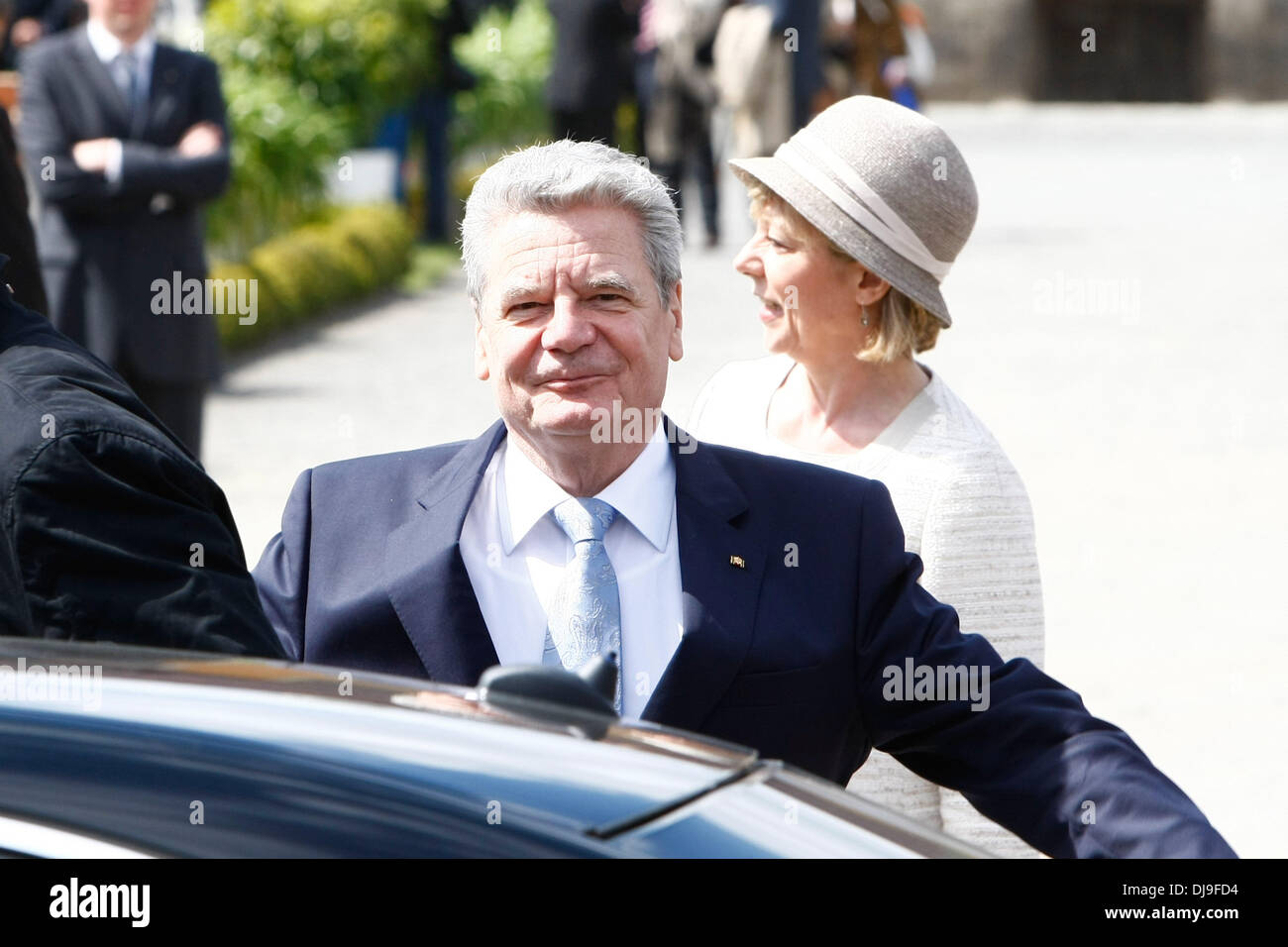 Queen Beatrix of The Netherlands and President Gauck of Germany and ...