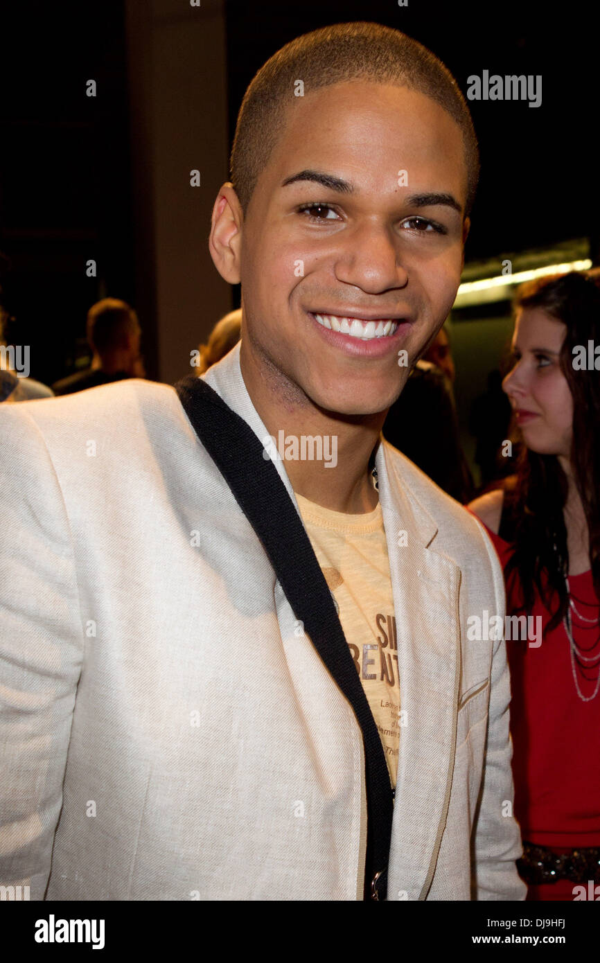 Jesse Ritch on German RTL TV show "Deutschland sucht den Superstar ...