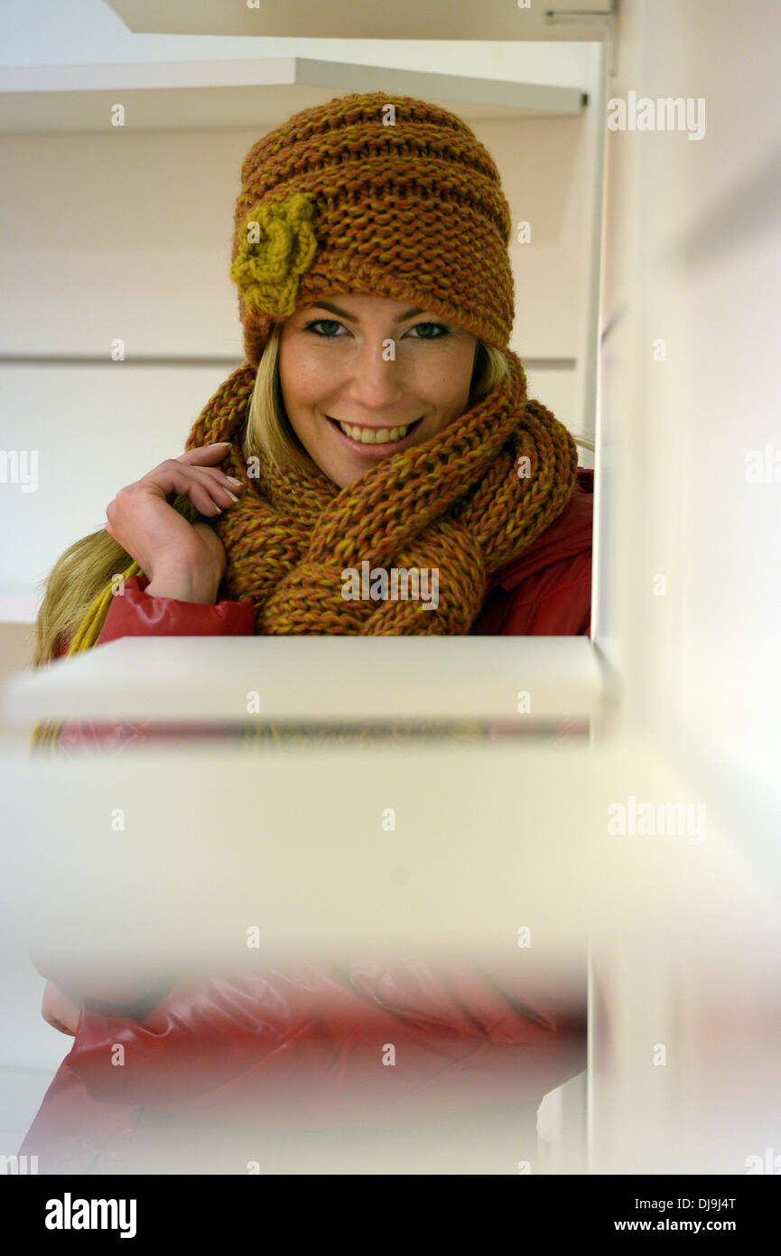 Jill models hi-res stock photography and images - Alamy