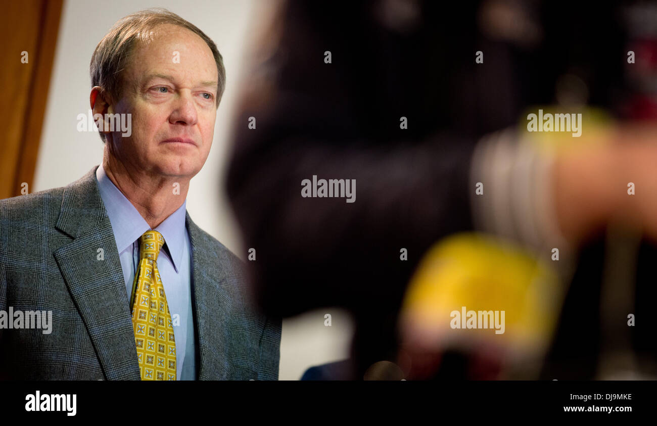 John emerson angela hi-res stock photography and images - Alamy