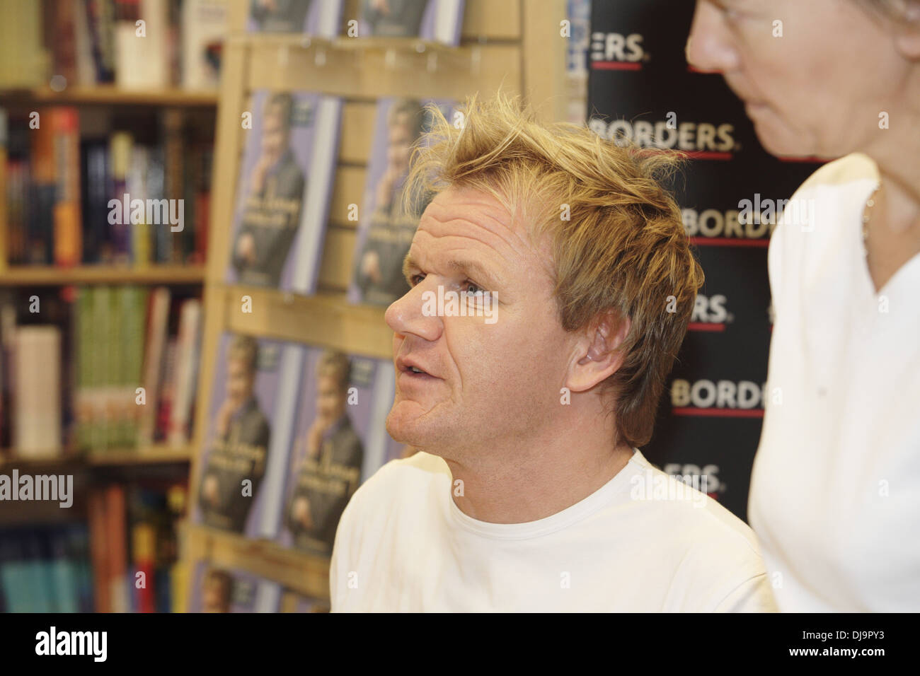 Celebrity chef Gordon Ramsay at a book signing in Glasgow Stock Photo ...