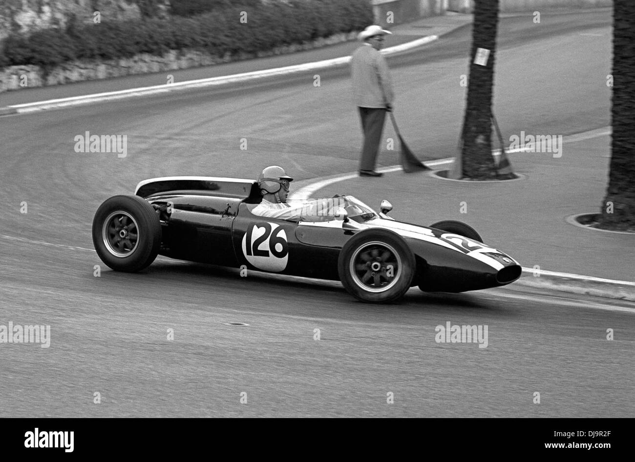 Tony Maggs in the Cooper T56 at the Station Hairpin, Formule Junior ...