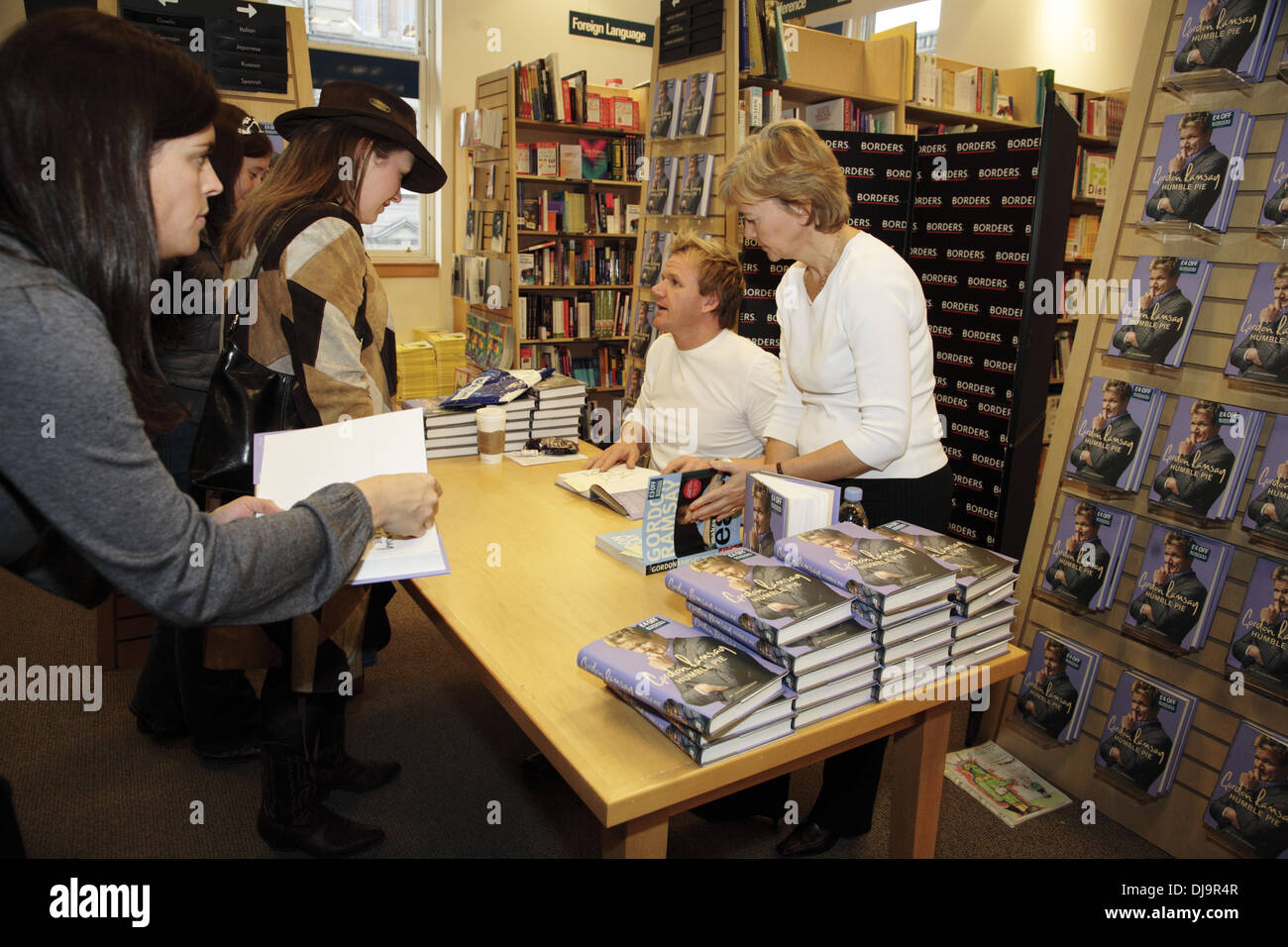 Celebrity chef Gordon Ramsay at a book signing in Glasgow Stock Photo ...