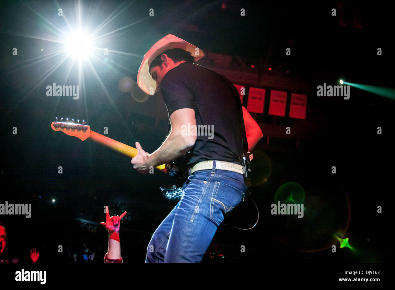 Nov 23, 2013 - Auburn Hills, Michigan, U.S. - Country singer BRAD ...
