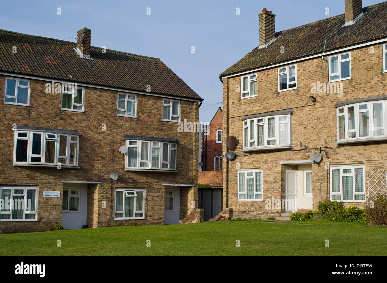 Social housing hi-res stock photography and images - Alamy