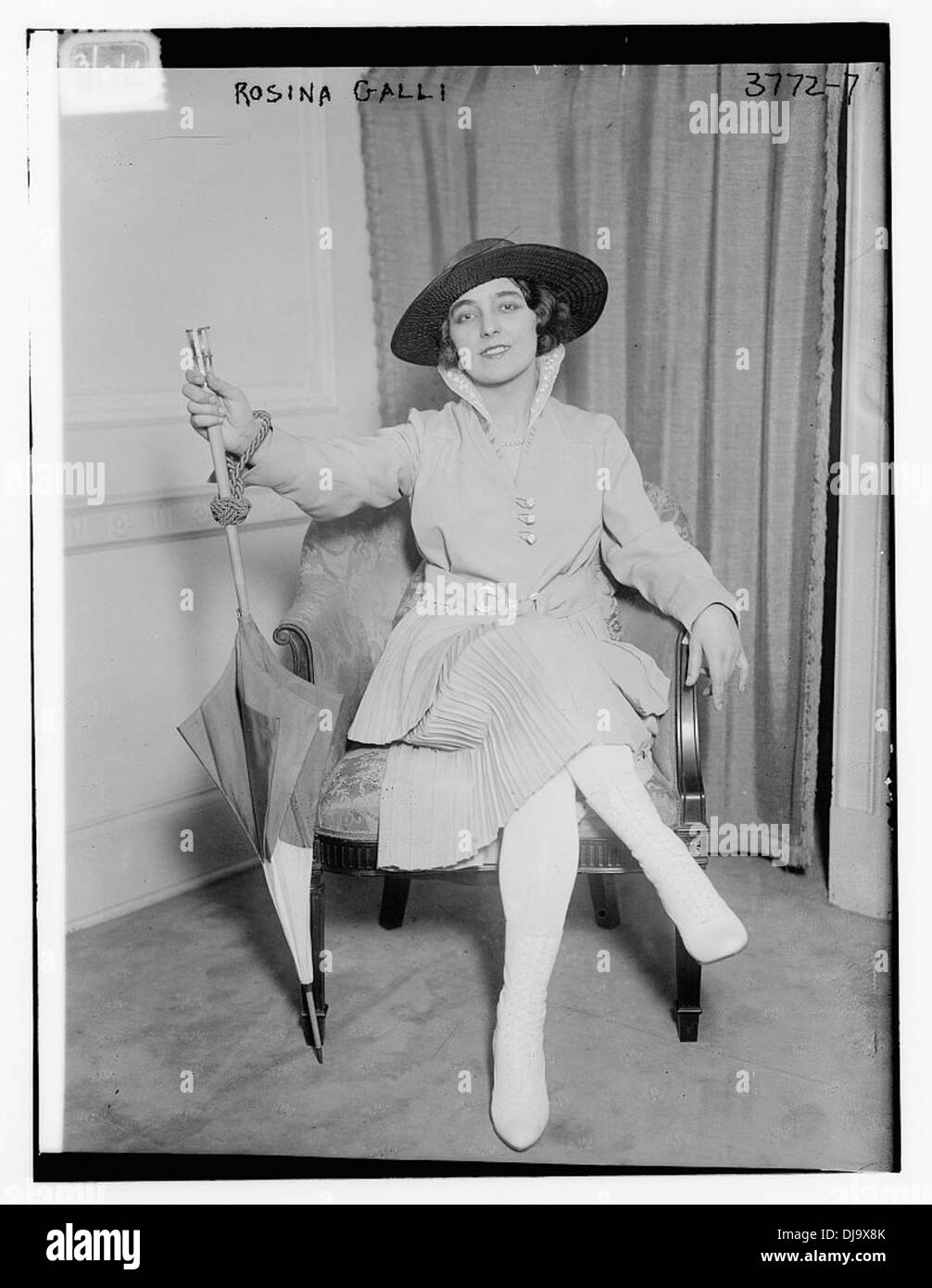 This photograph of Rosina Galli, a ballet dancer from the 1910s ...