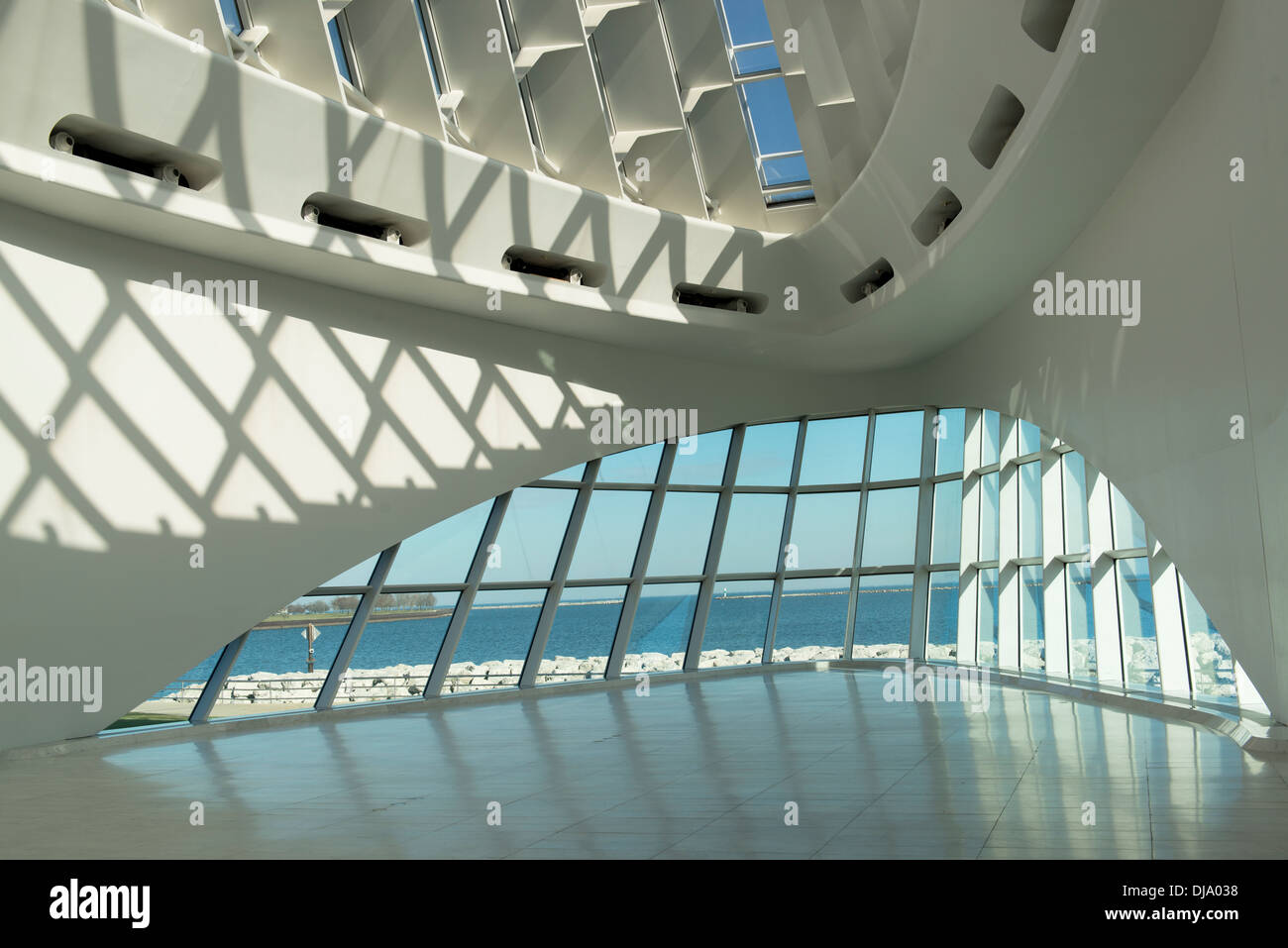 Windhover Hall in the Milwaukee Art Museum Stock Photo - Alamy