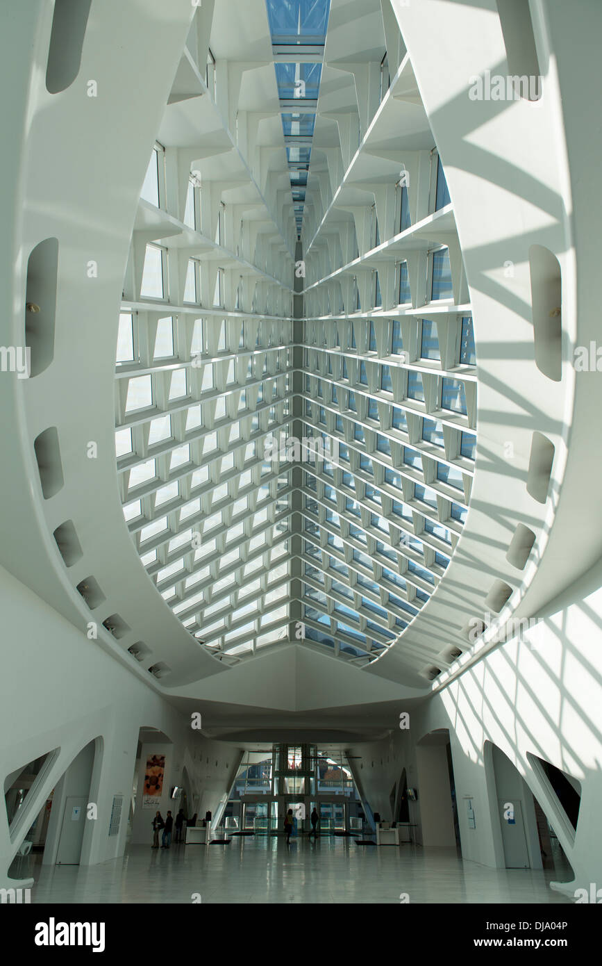 Windhover Hall in the Milwaukee Art Museum Stock Photo - Alamy