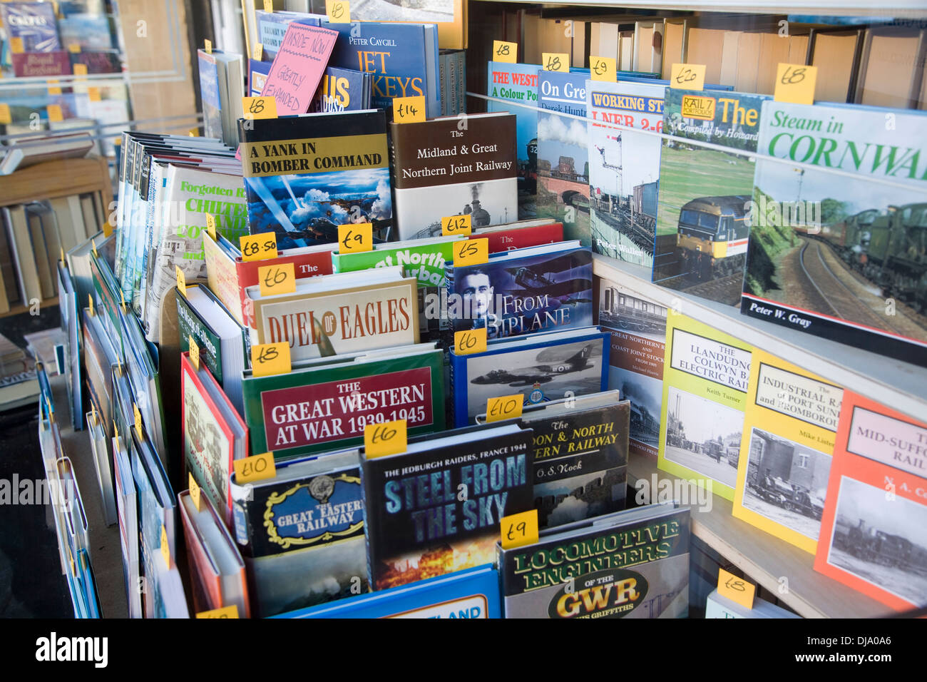 Book Shop Window High Resolution Stock Photography and Images - Alamy