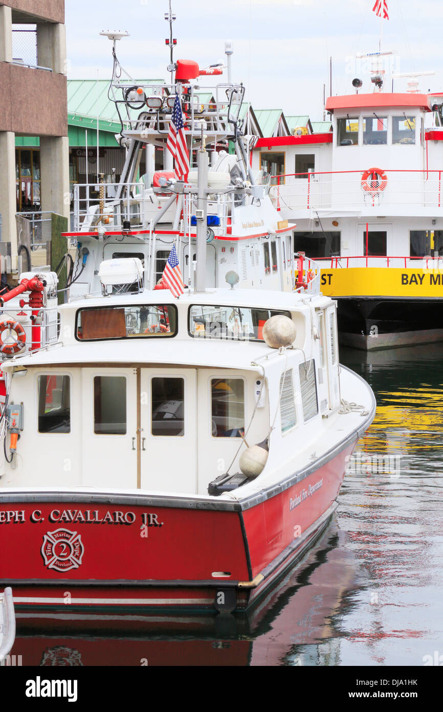 Portland maine harbor boats hi-res stock photography and images - Alamy