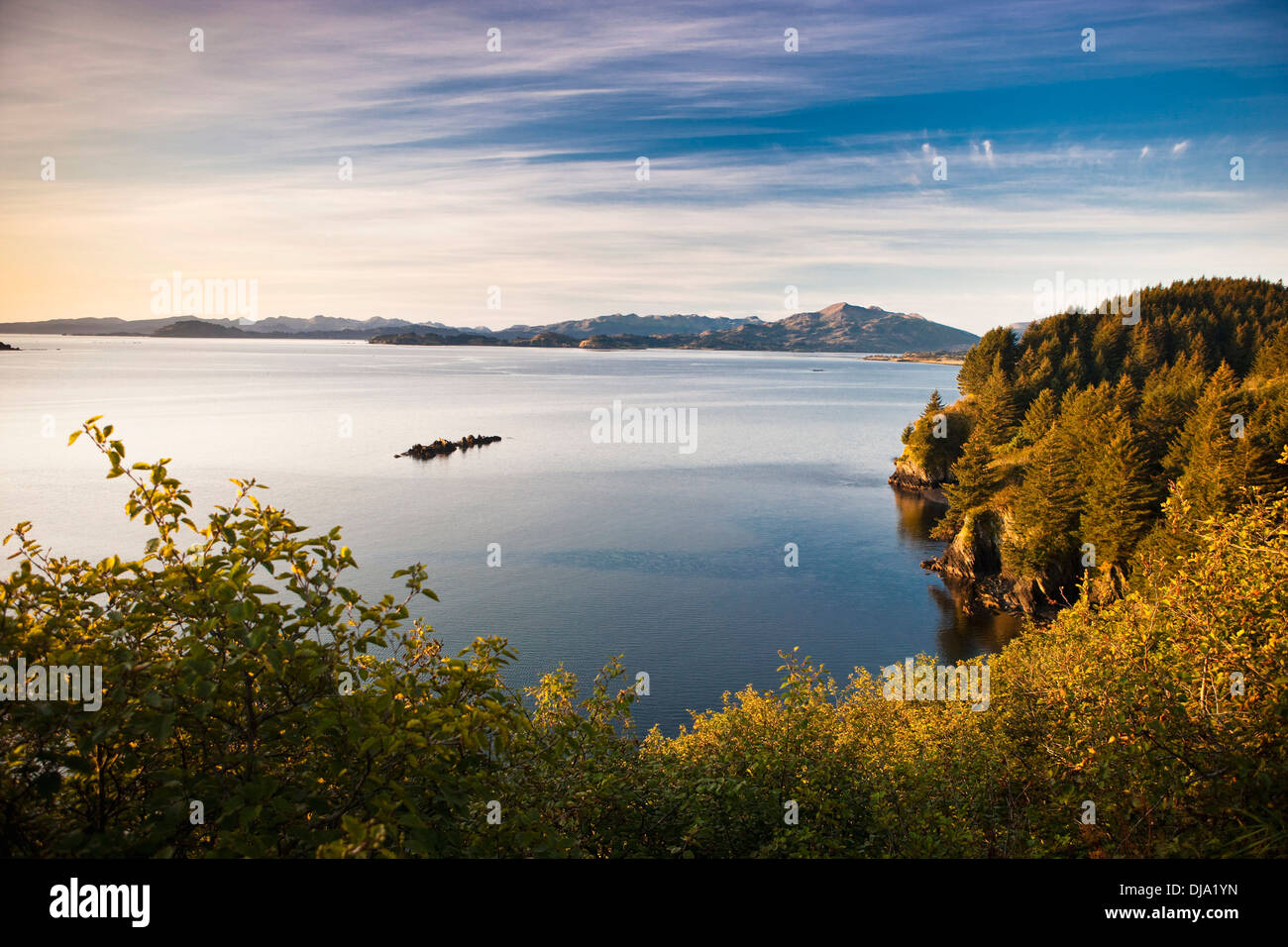 Chiniak bay hi-res stock photography and images - Alamy