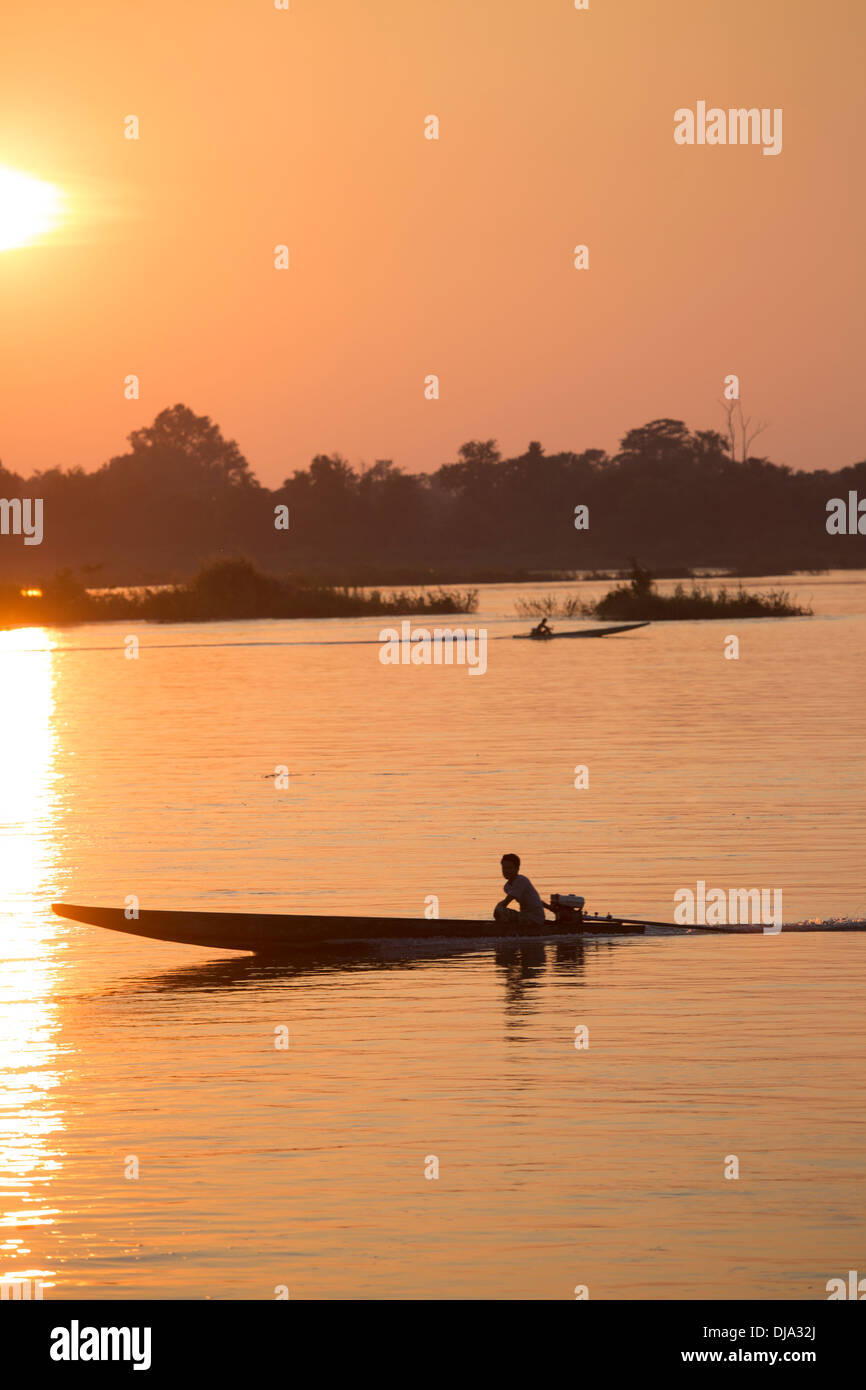 Don det island hi-res stock photography and images - Alamy