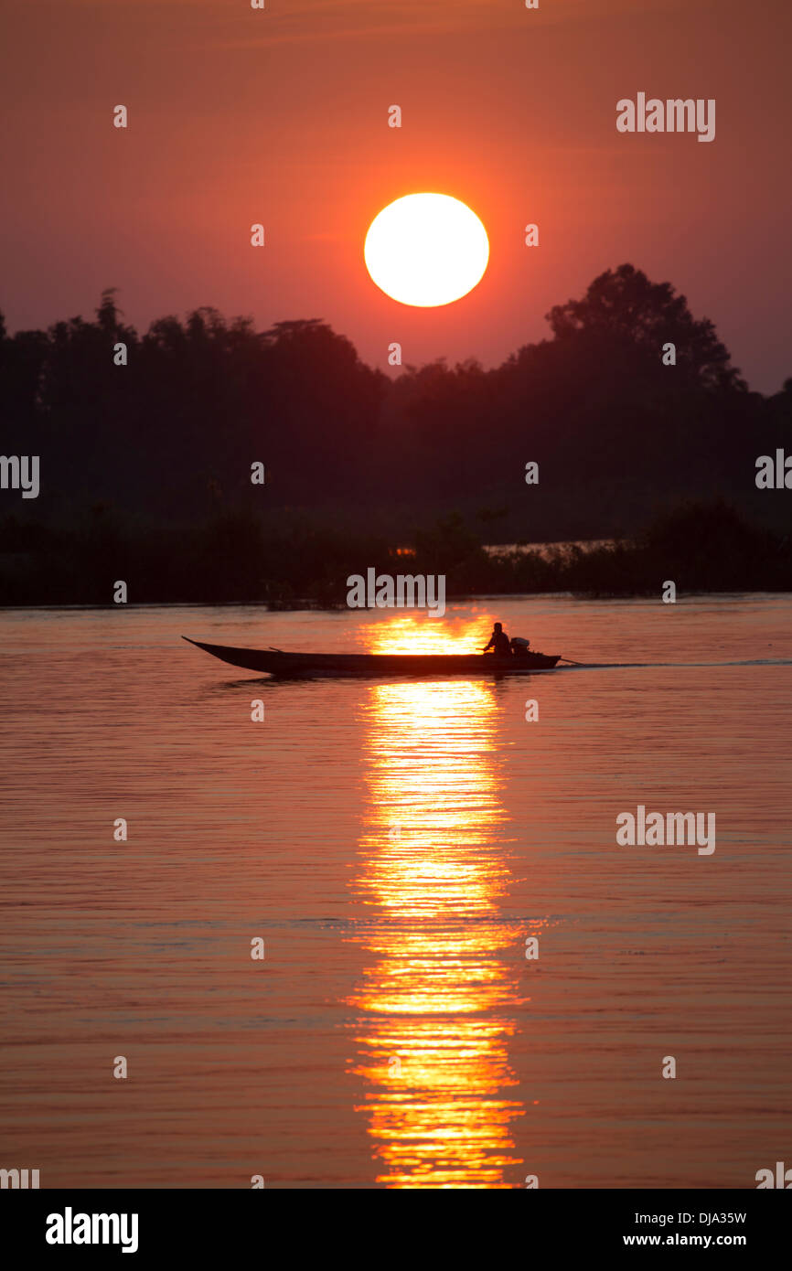 Don det island hi-res stock photography and images - Alamy