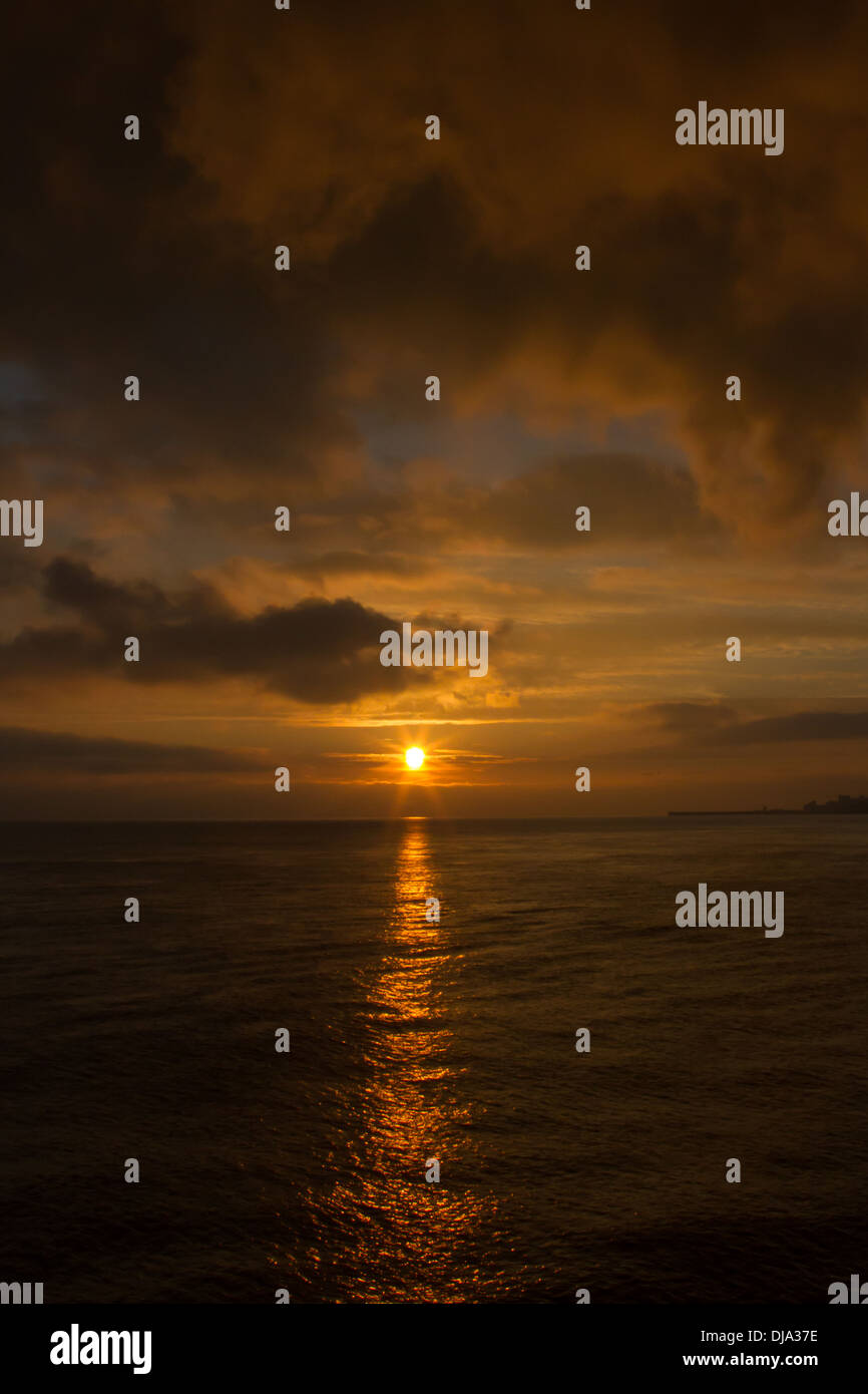 White cliffs of dover sunset hi-res stock photography and images - Alamy