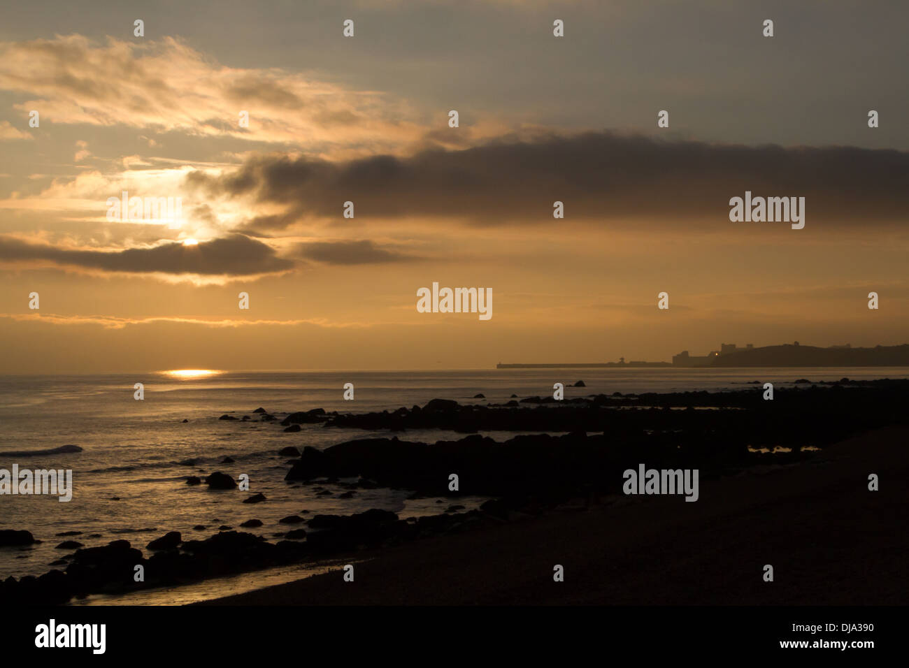White cliffs of dover sunset hi-res stock photography and images - Alamy