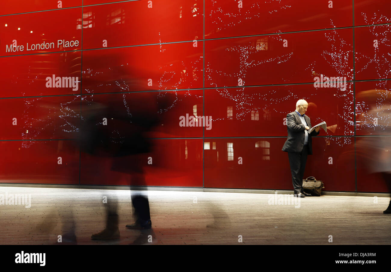 6 more london place hi-res stock photography and images - Alamy