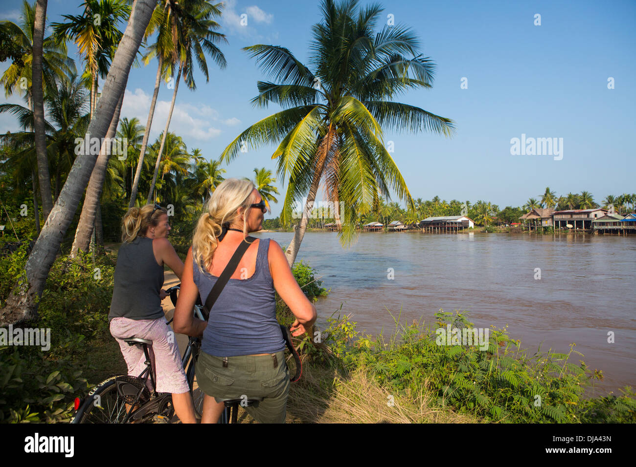 Don Det island in the Mekong River, 4000 Islands in Southern Laos Stock ...