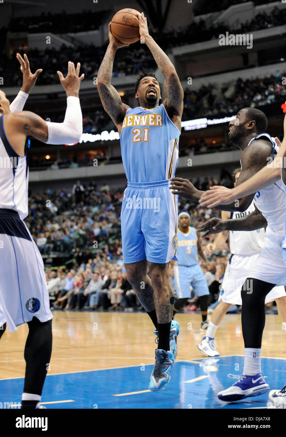 Dallas, TX, USA . 25th Nov, 2013. Nov 25, 2013: Dallas Mavericks shooting guard Wayne Ellington ...