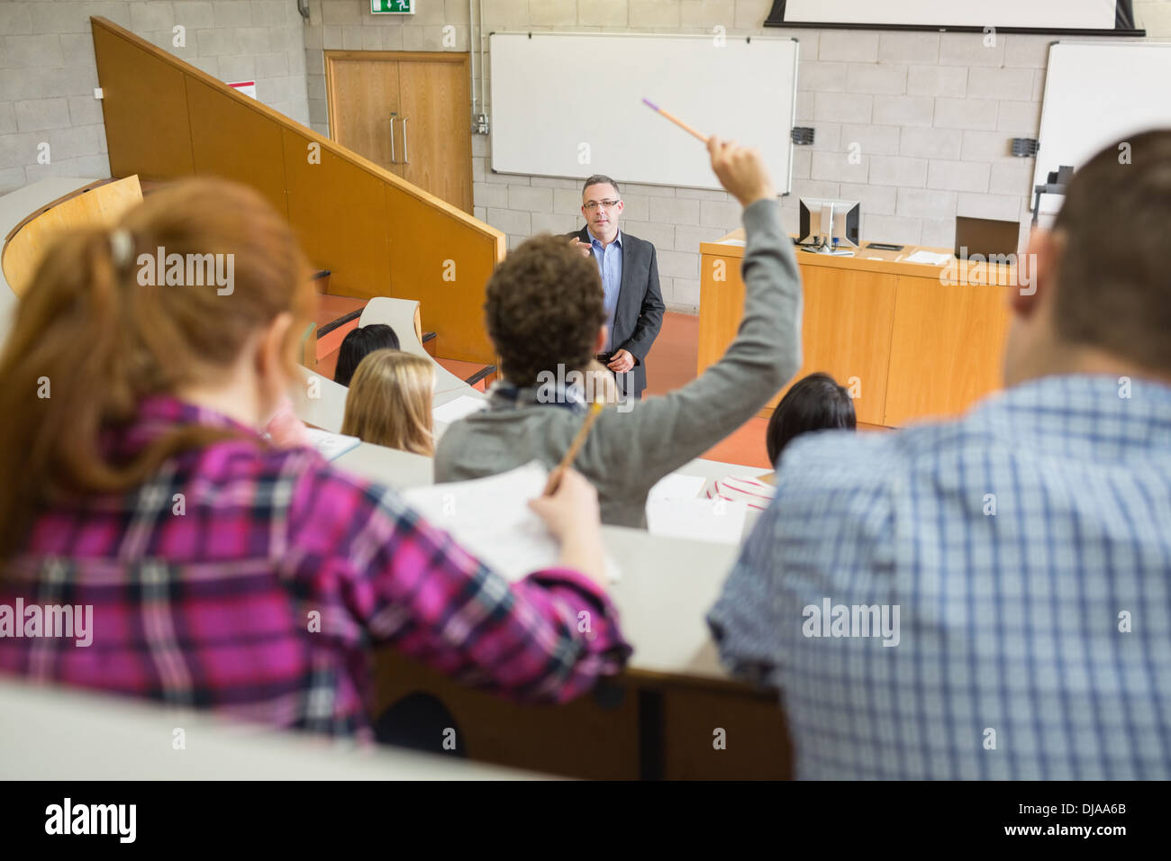 Lecture hall students hi-res stock photography and images - Alamy