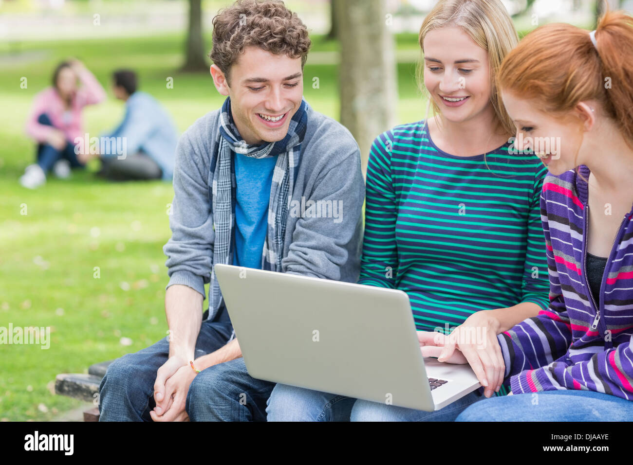 Young college students using hi-res stock photography and images - Alamy
