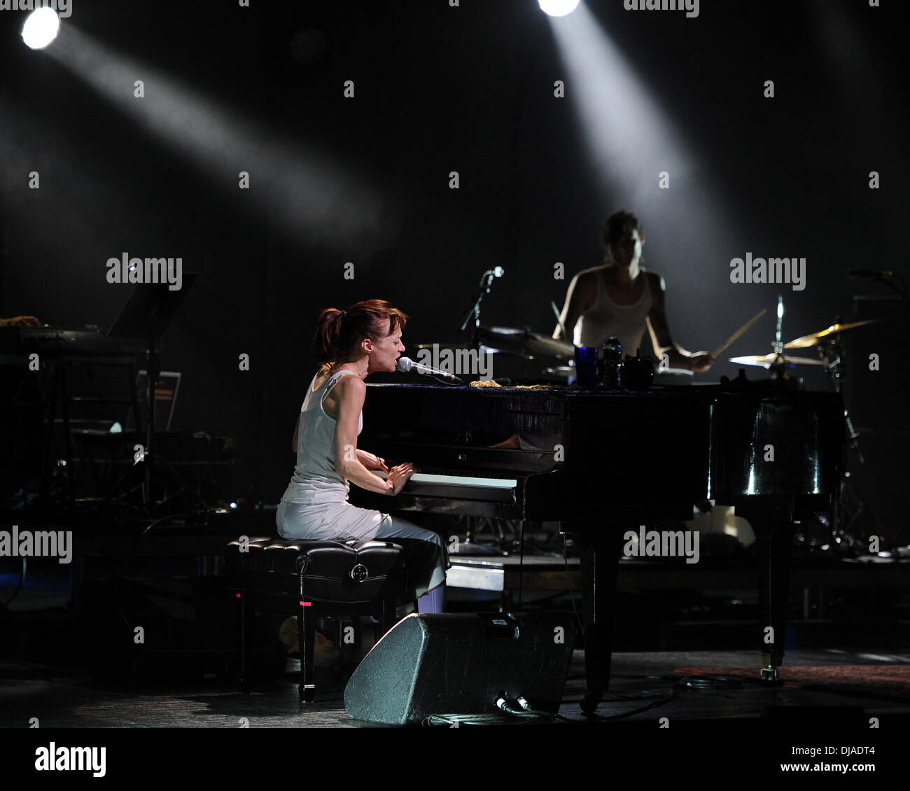 Fiona Apple performs during her 'Every Single Night Tour' at the ...