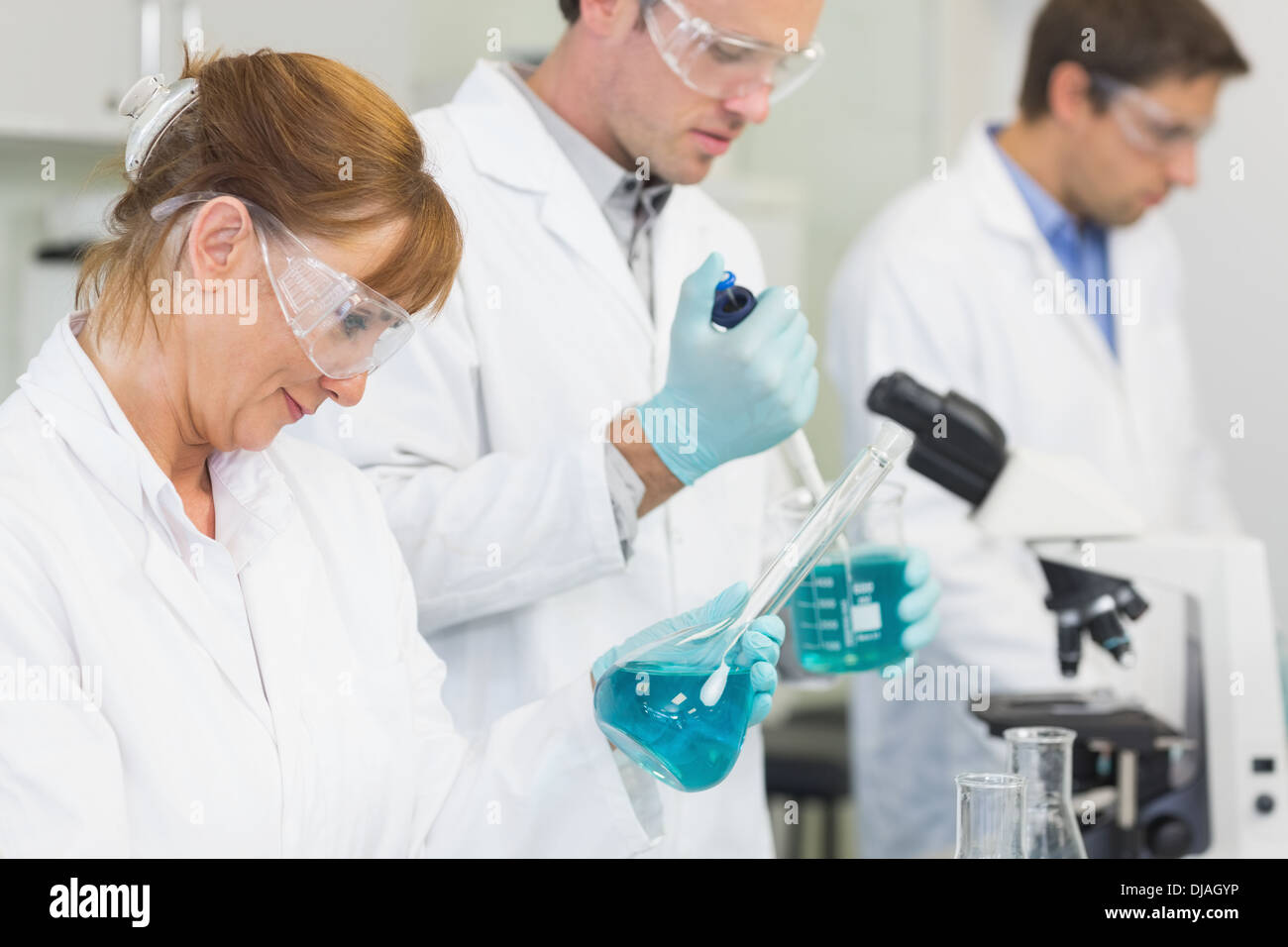 Group scientists working laboratory hi-res stock photography and images - Alamy