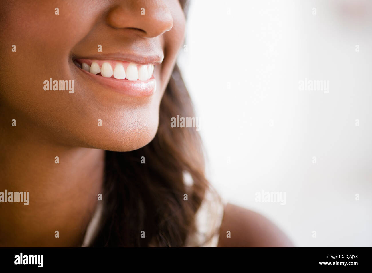 Black woman smiling Stock Photo - Alamy