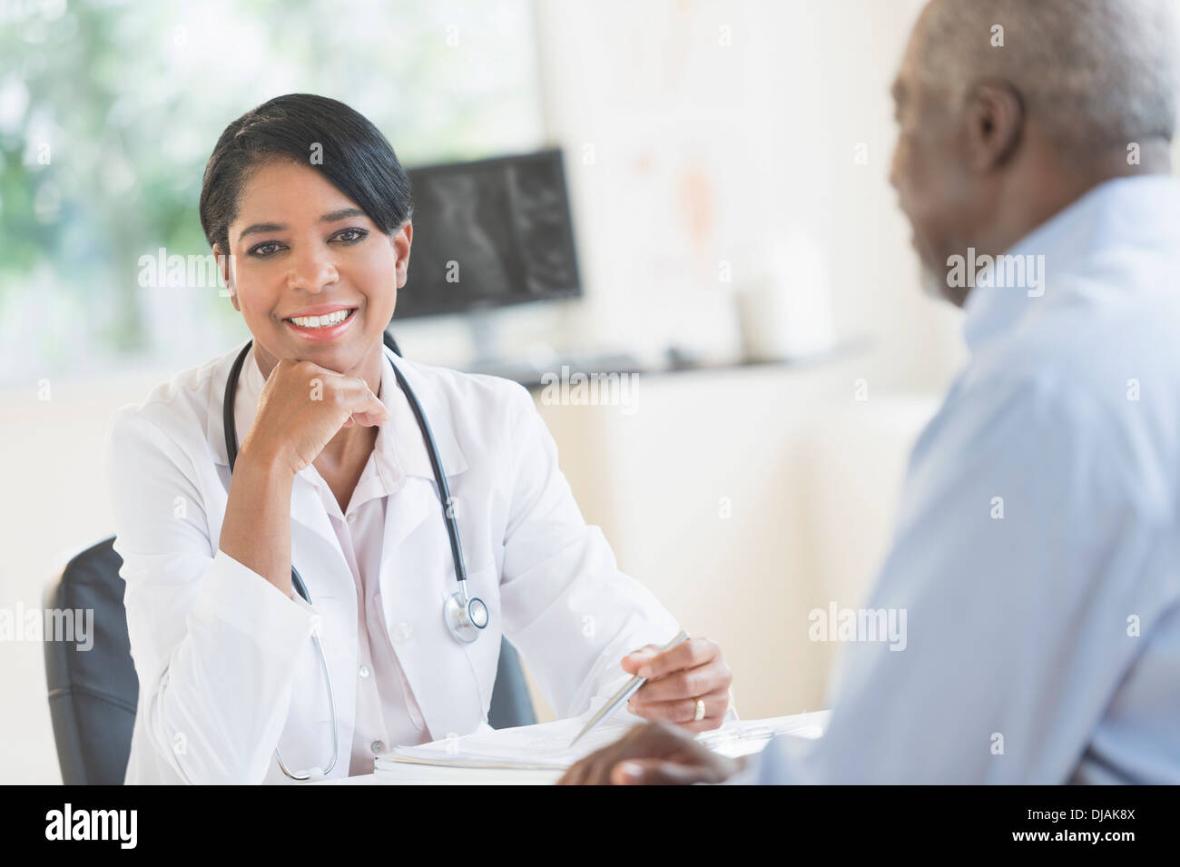 Black patient happy smiling hi-res stock photography and images - Alamy