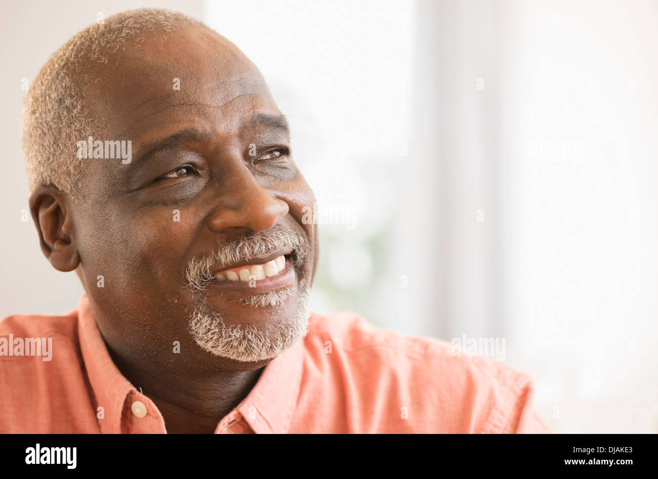 Black man smiling Stock Photo - Alamy