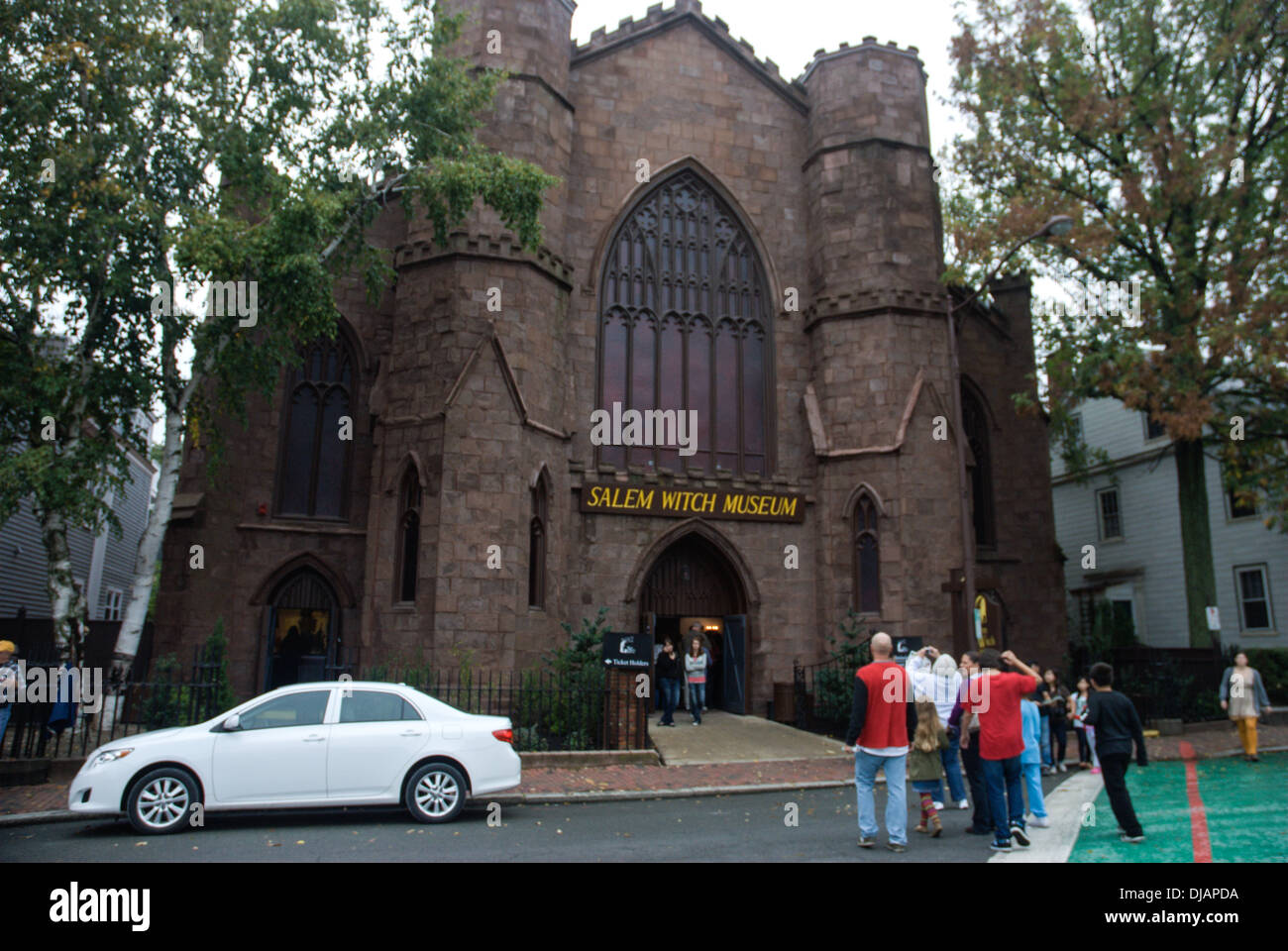 Salem witch museum hi-res stock photography and images - Alamy