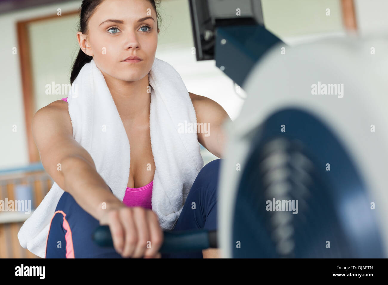 Fitness row machine hi-res stock photography and images - Alamy