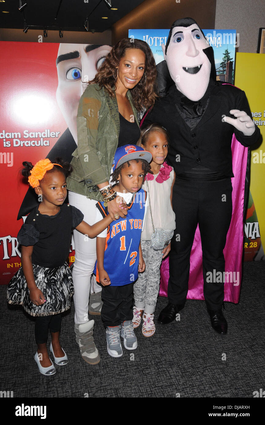 Alexis Welch, with her kids Ar’e Stoudemire,, Amar’e Stoudemire Jr ...