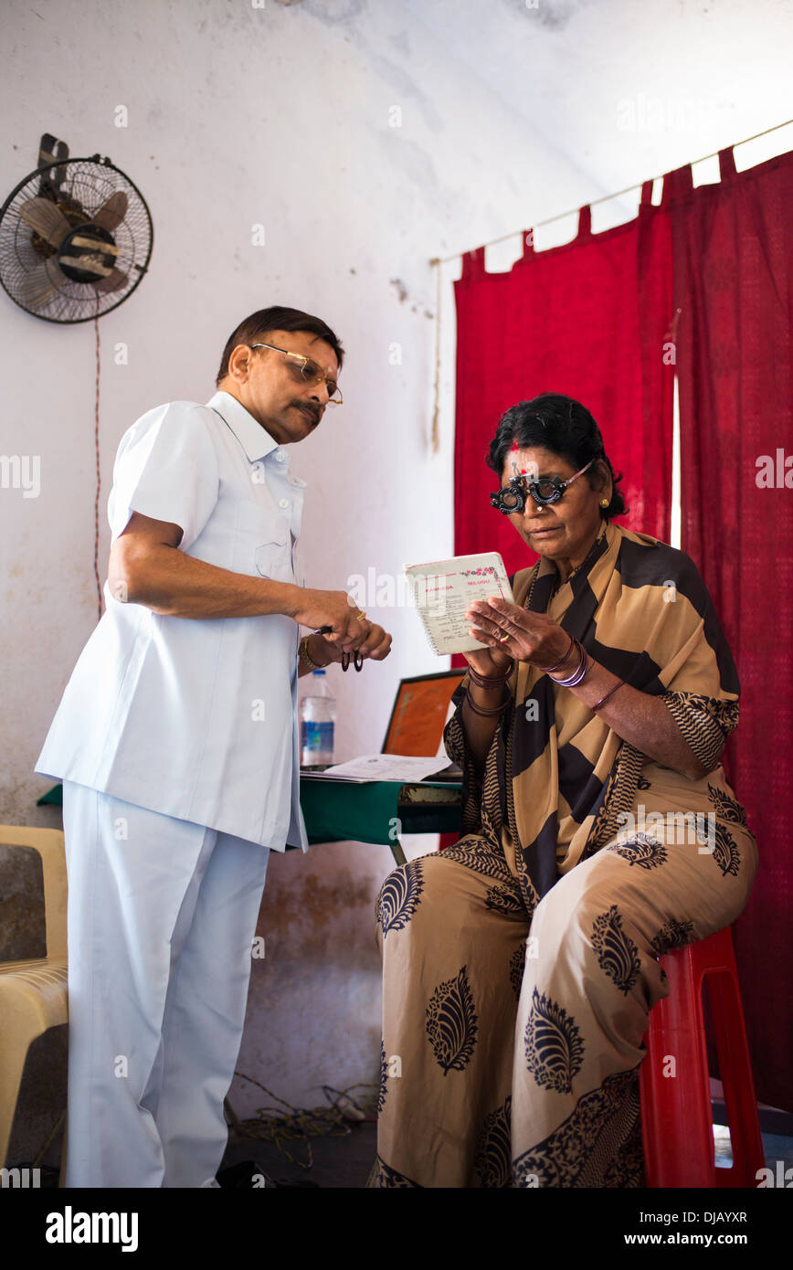 Indian doctor hospital patient eyes hi-res stock photography and images ...