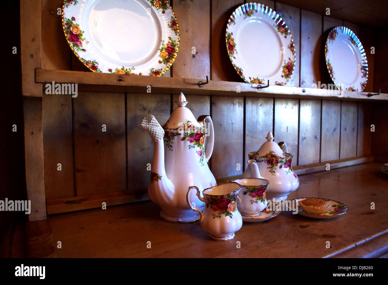 Welsh dresser hi-res stock photography and images - Alamy