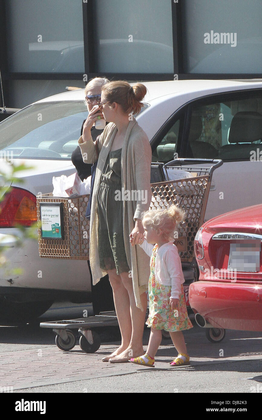 Amy Adams and her daughter Aviana Olea Le Gallo are seen while food ...