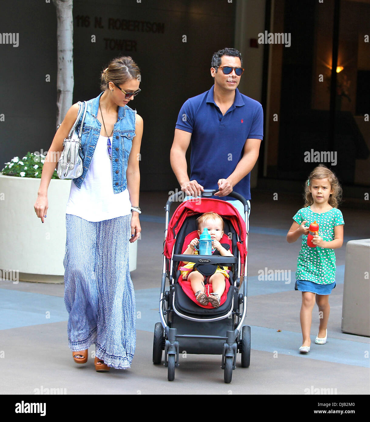 Jessica Alba , Cash Warren, Honor Marie Warren, and Haven Garner Warren ...