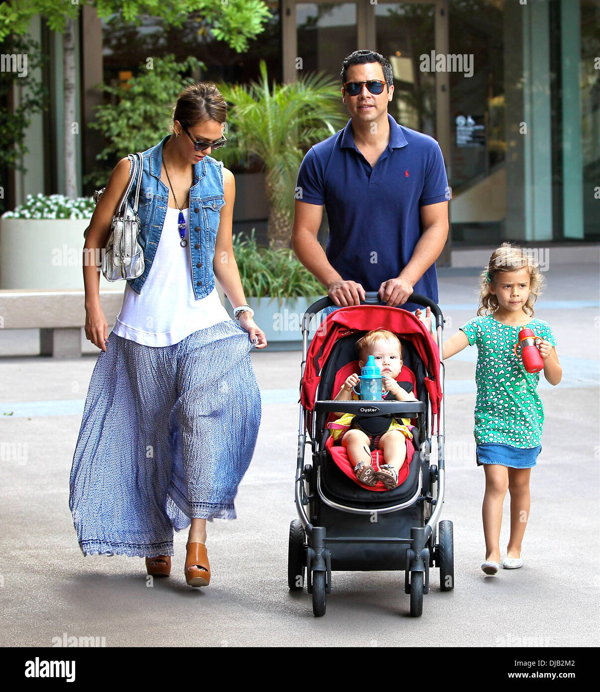 Jessica Alba , Cash Warren, Honor Marie Warren, and Haven Garner Warren ...