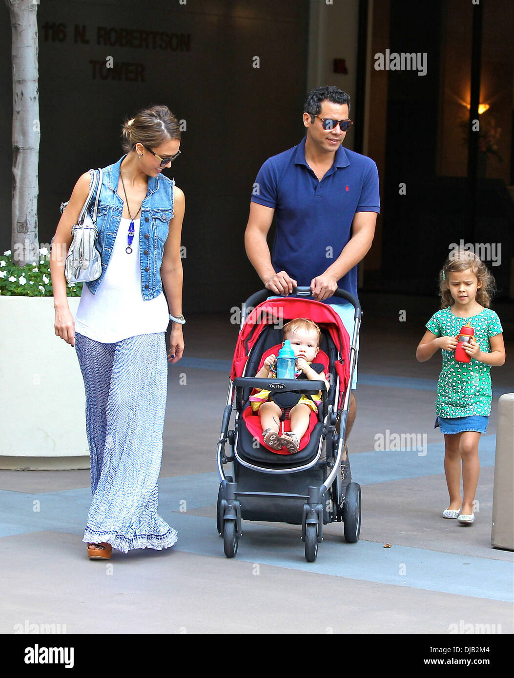 Jessica Alba , Cash Warren, Honor Marie Warren, and Haven Garner Warren ...