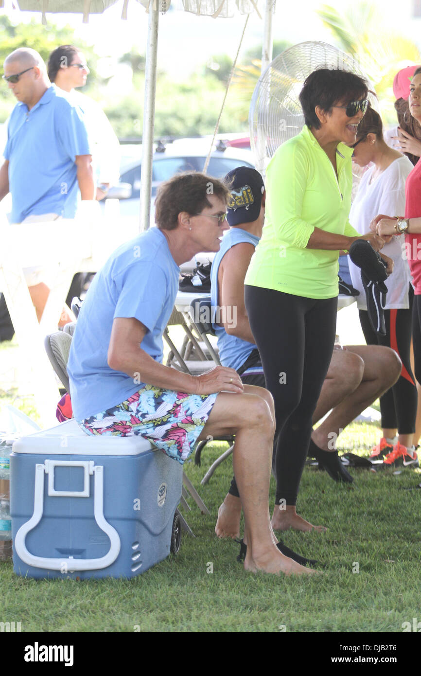 Kris Jenner, Bruce Jenner The Kardashian family competes in a drag boat ...