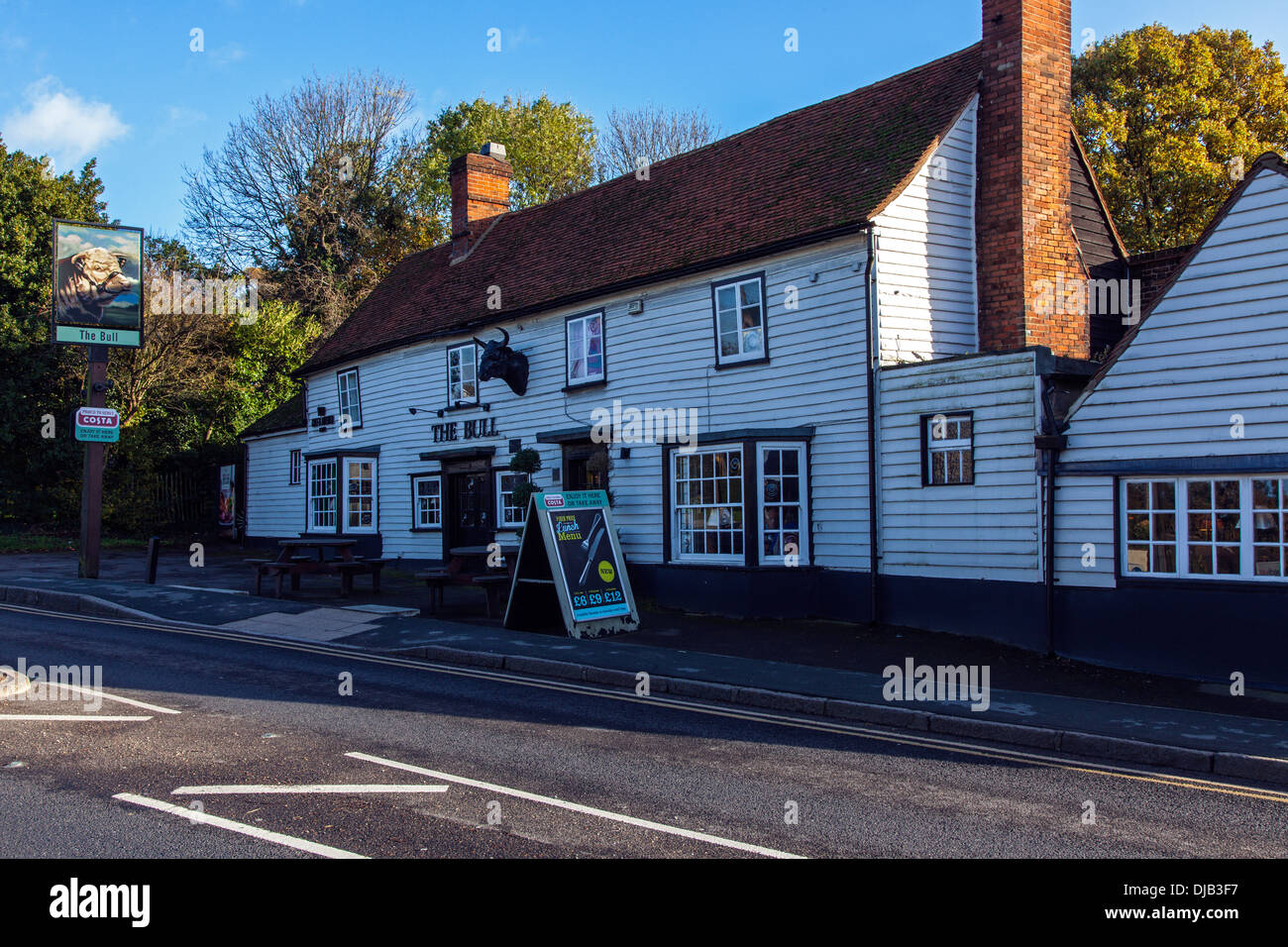Hockley pub hi-res stock photography and images - Alamy