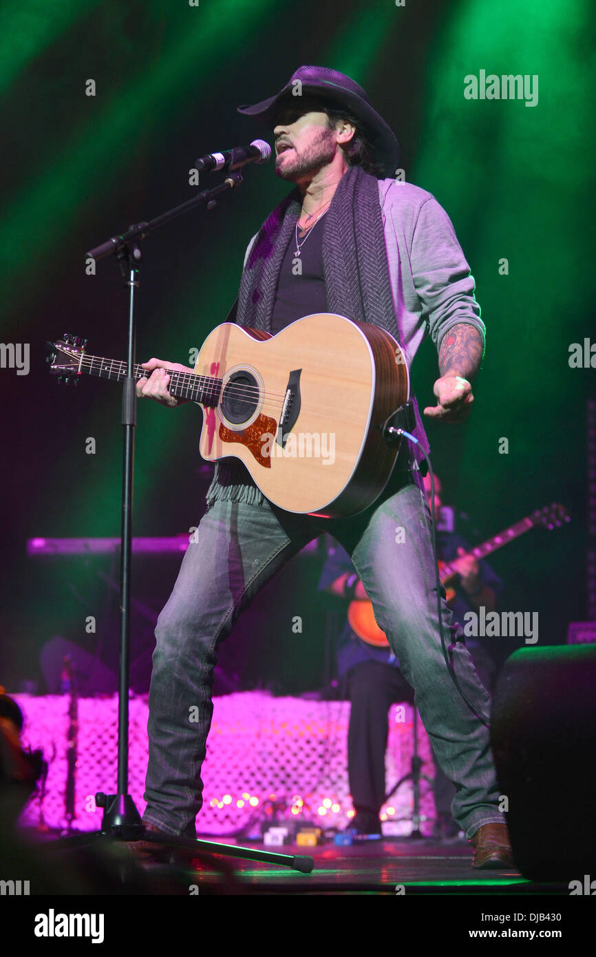 Billy Ray Cyrus Miami Rocks Our Troops concert held at the Bank United ...