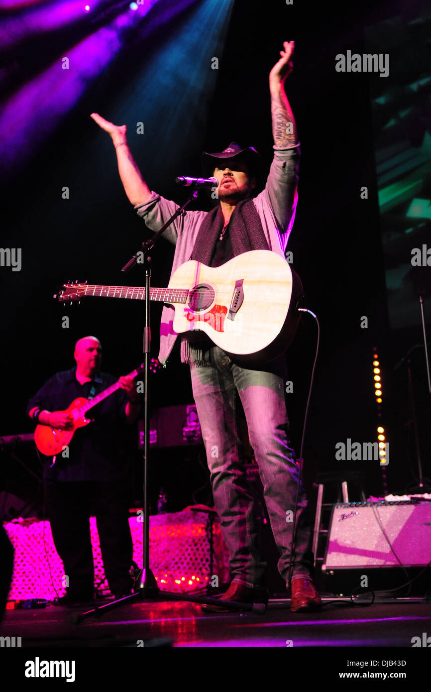 Billy Ray Cyrus Miami Rocks Our Troops concert held at the Bank United ...