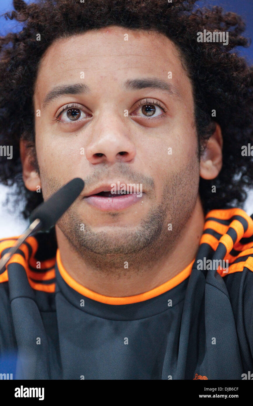 Real madrid left back hi-res stock photography and images - Alamy