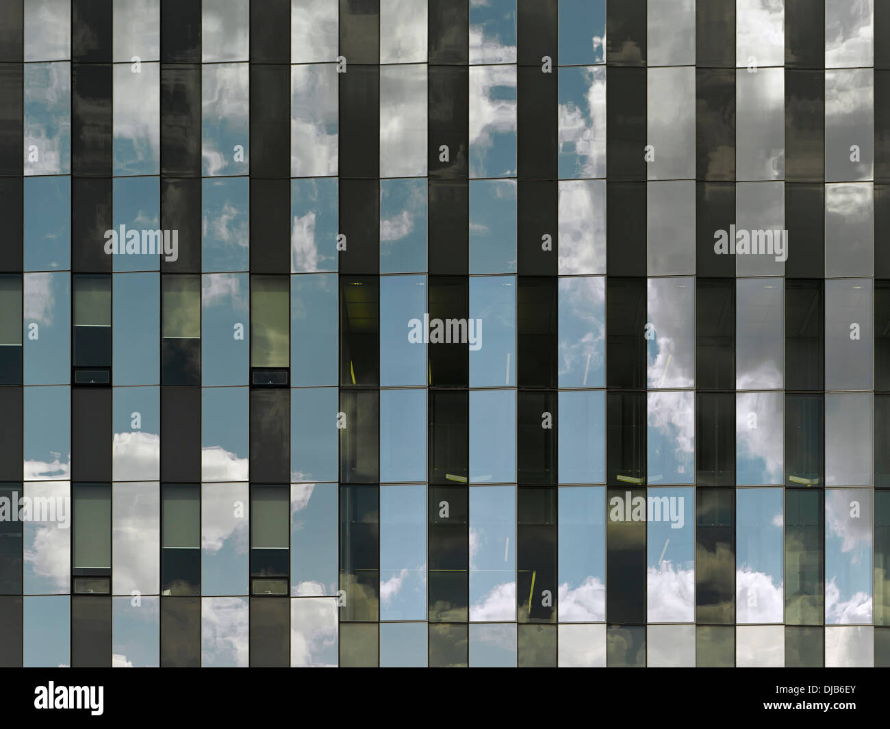 The Quantum Nano Centre, Waterloo, Canada. Architect: Kuwabara Payne ...