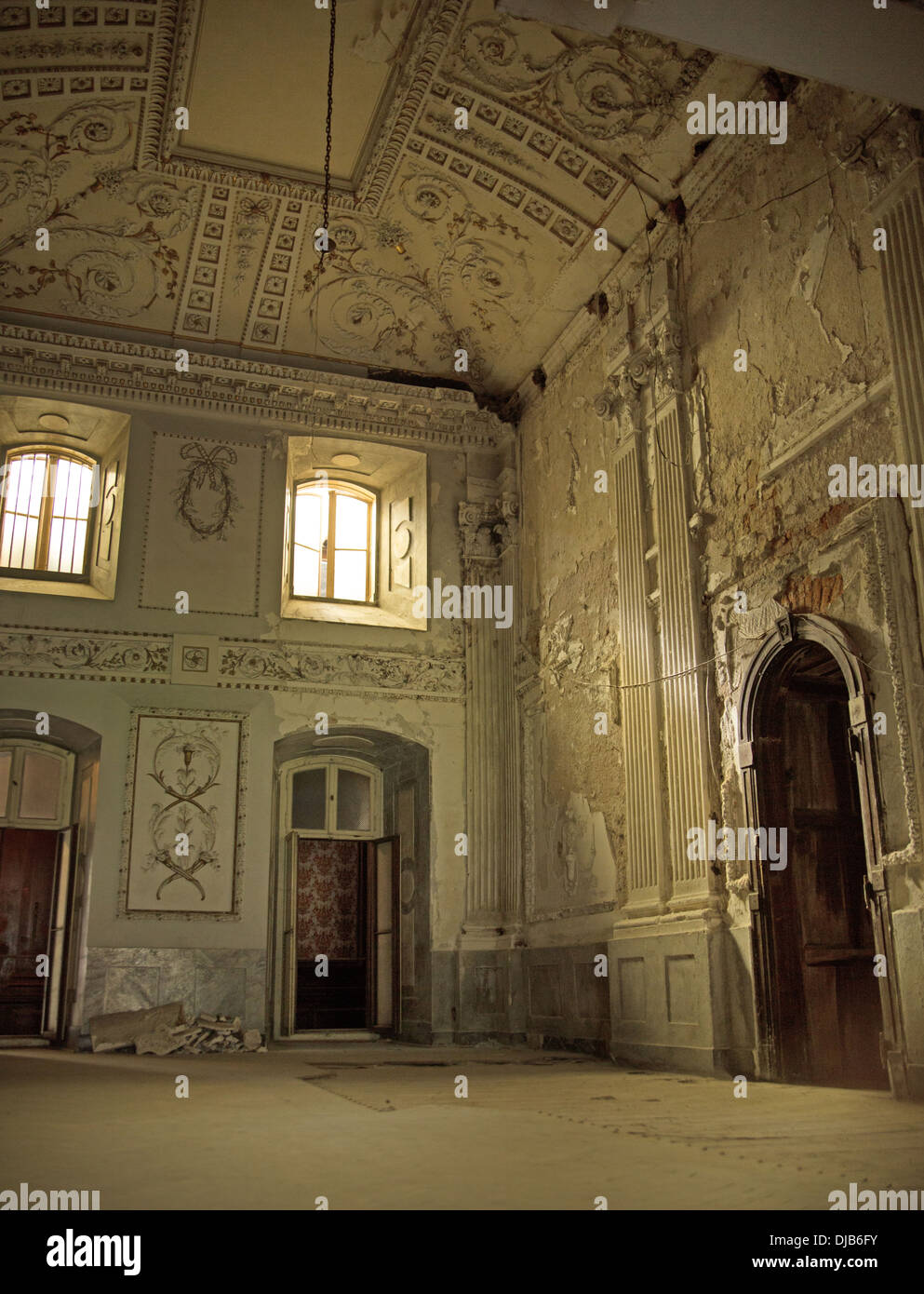 Ancient hallway in antique palace Stock Photo - Alamy