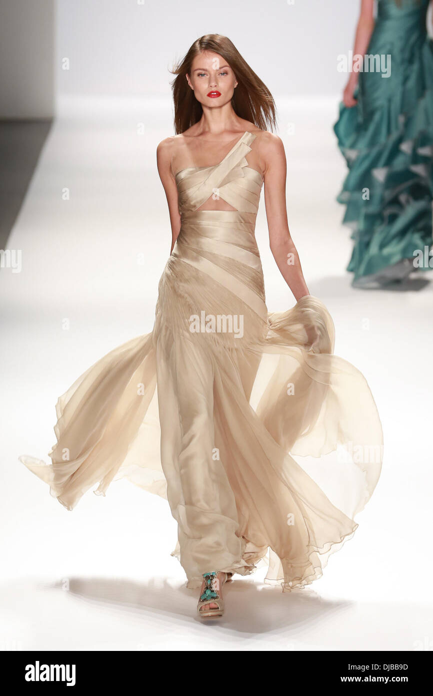 Model Mercedes-Benz New York Fashion Week Spring/Summer 2013- Carlos ...