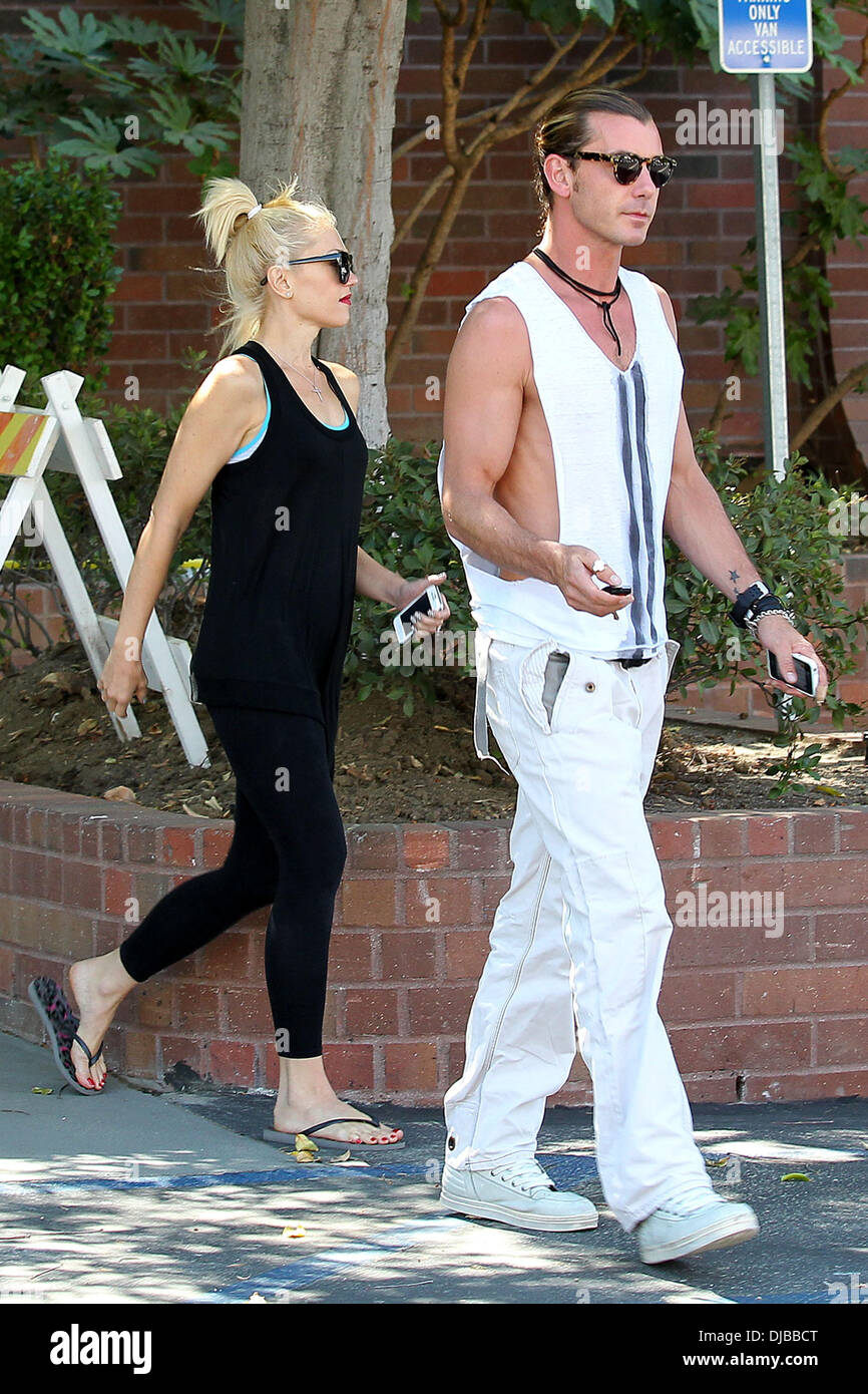 Gavin Rossdale and Gwen Stefani leave an office building in Sherman ...