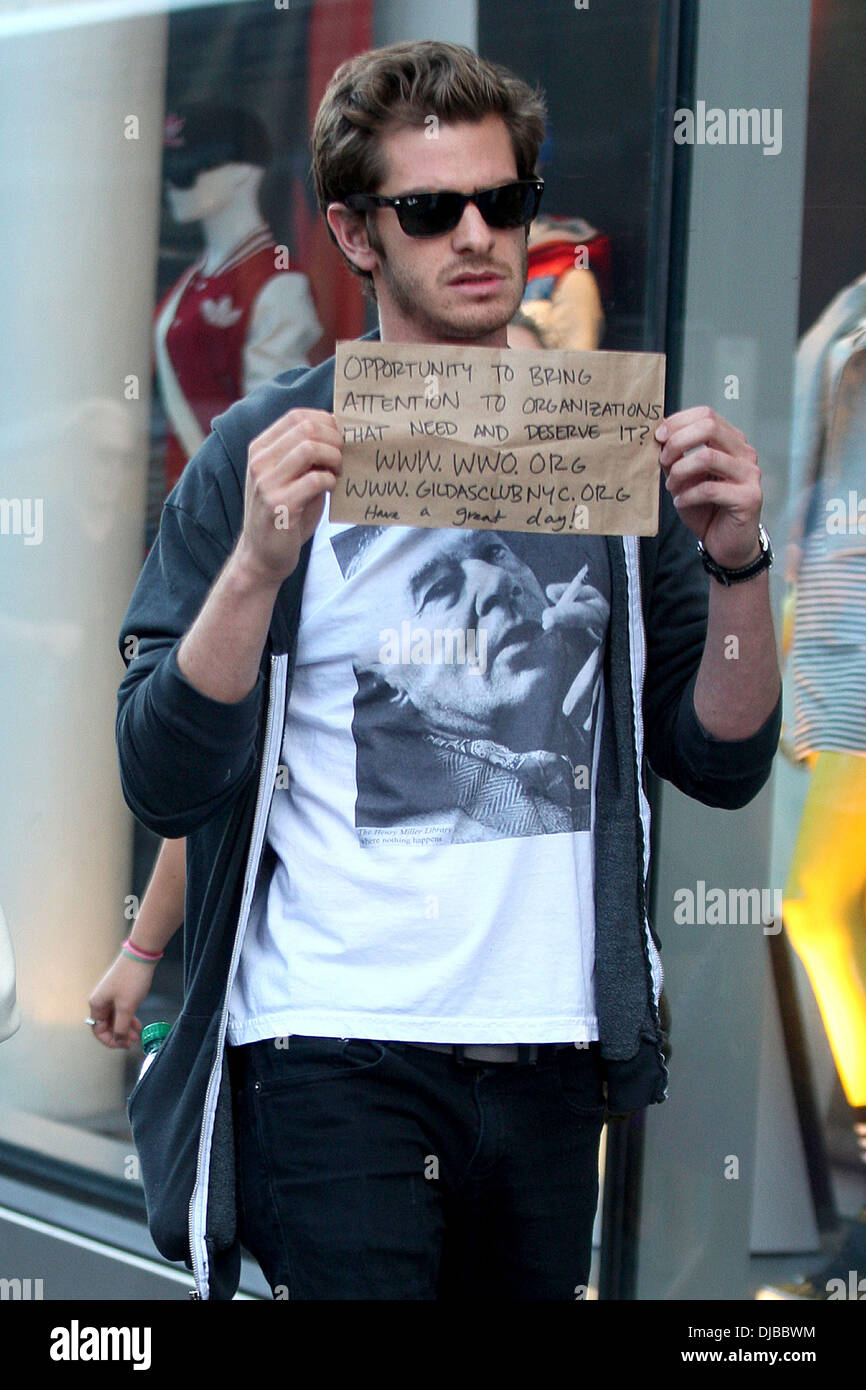 Handwritten signs hi-res stock photography and images - Alamy