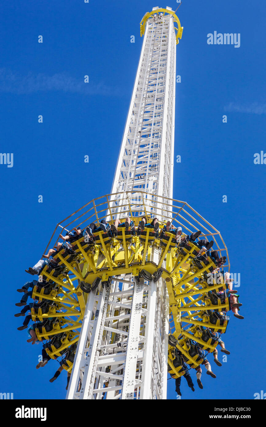 Skyfall hi-res stock photography and images - Alamy